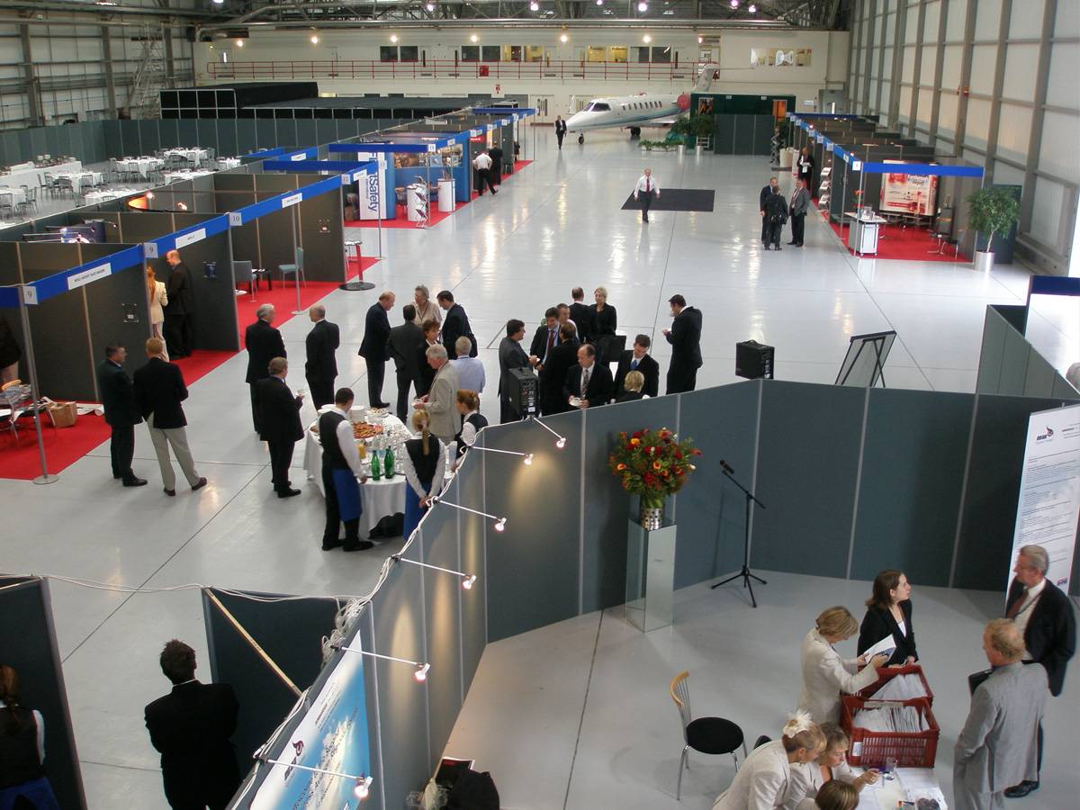 Shell Scheme Stands | MERIDIAN Exhibition Solutions